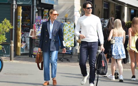 Michelle Hunziker e Giulio Berruti, le prime foto insieme sul Lago di ...