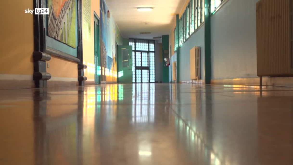 Carceri, dai suicidi al sovraffollamento: il bilancio 2025 di Antigone ...