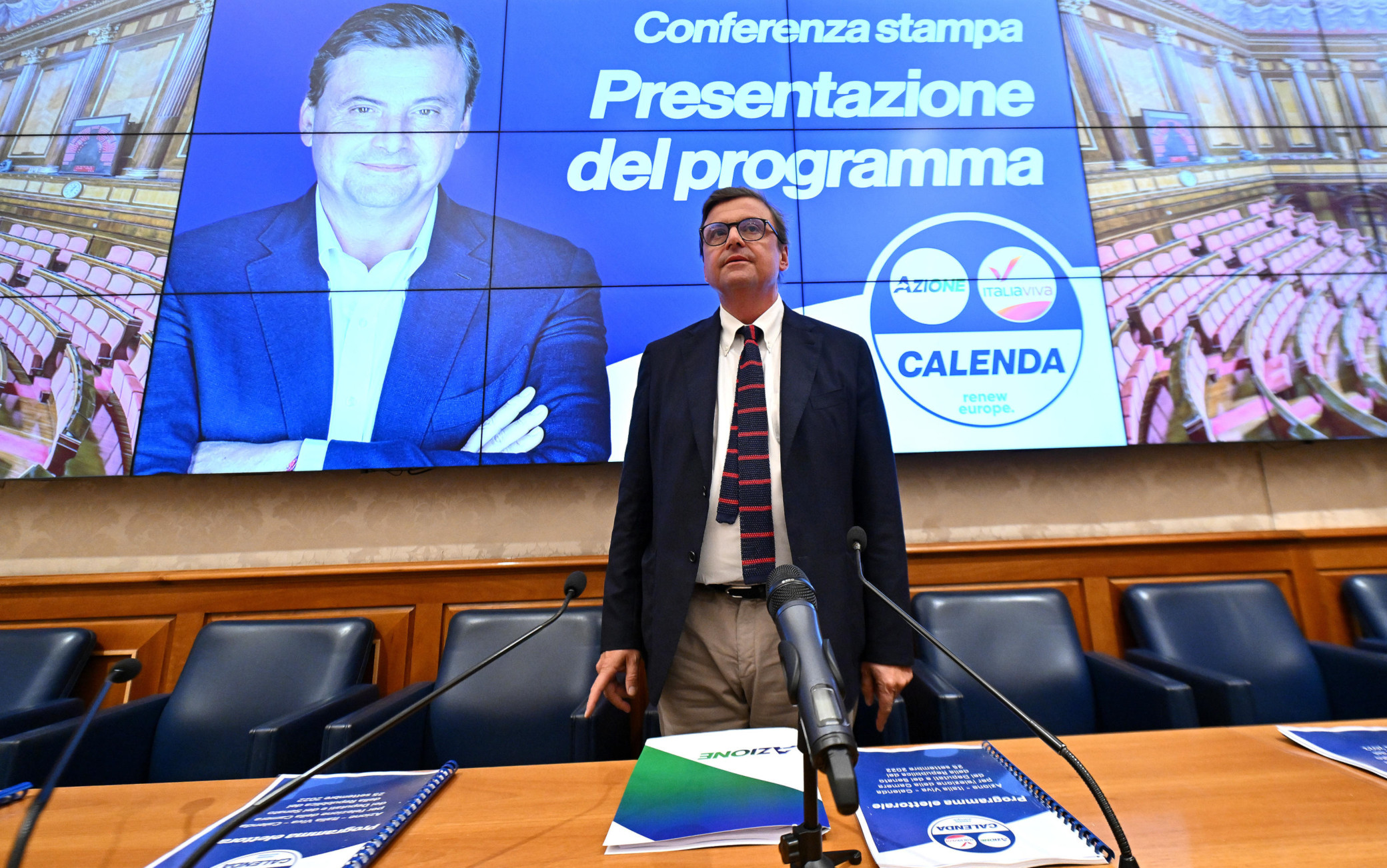 Elezioni, Calenda presenta il programma elettorale di Azione e Italia ...