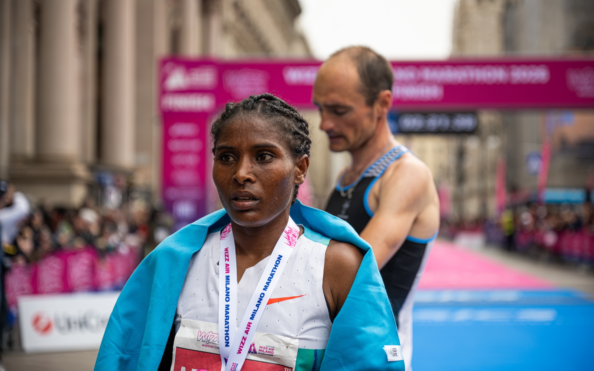 Maratona di Milano 2026, vincono Kibiwott e Chekole. Oltre 15mila ...