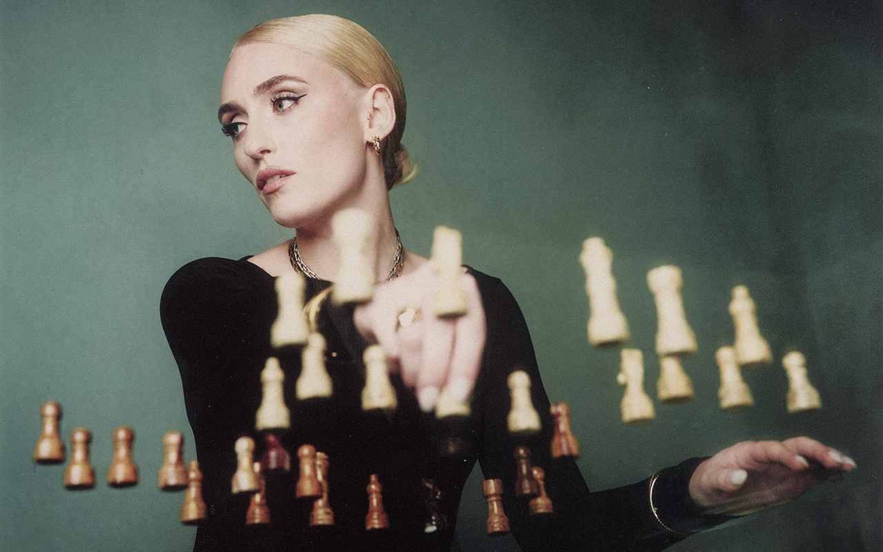 Mara Sattei, nuovo album Che me ne faccio del tempo in uscita a ...