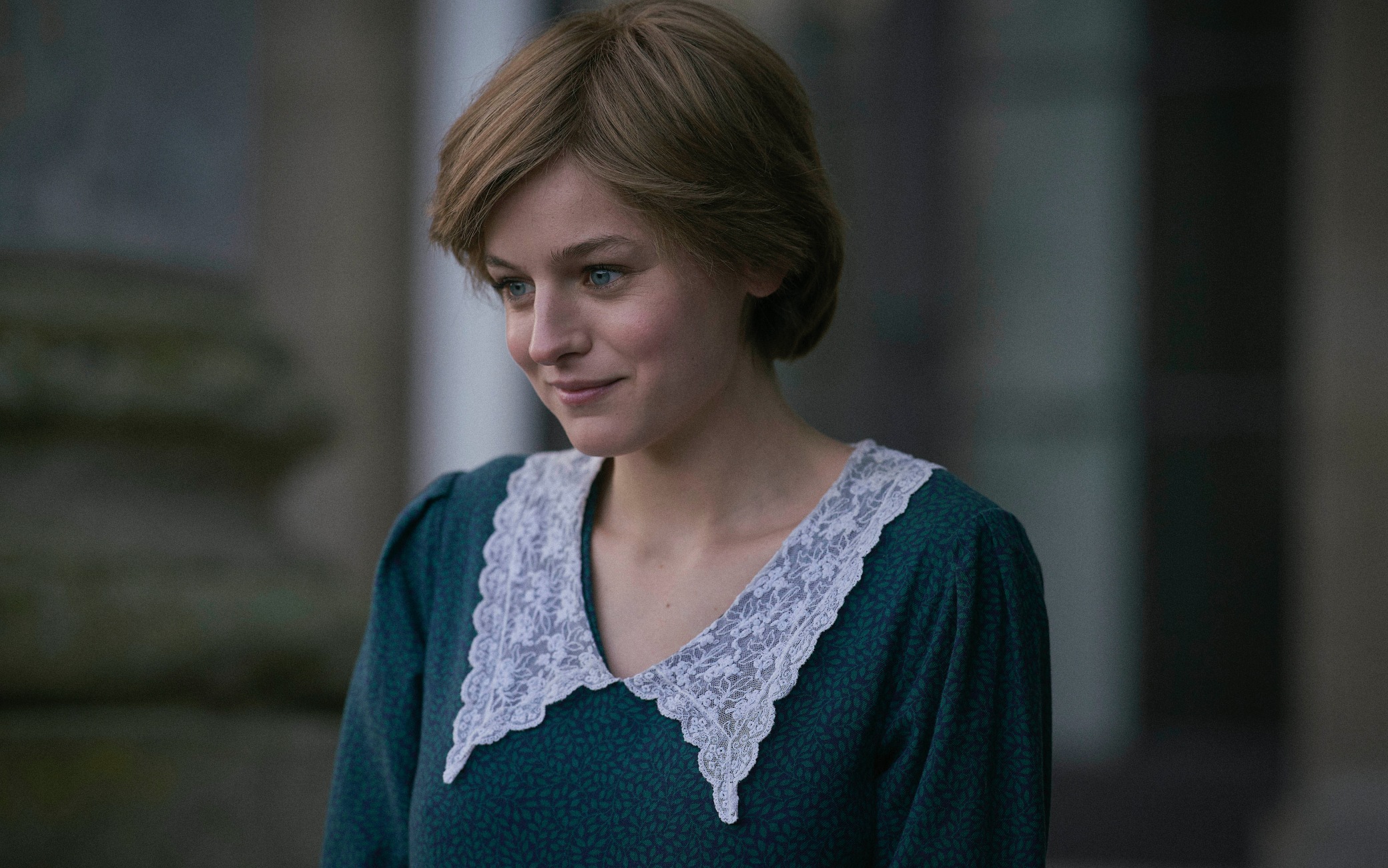 I 30 anni di Emma Corrin, non solo Lady D: i suoi ruoli più famosi fra ...