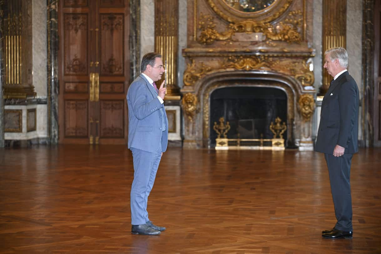 Belgio, nuovo Governo: Bart De Wever presta giuramento come Primo ...