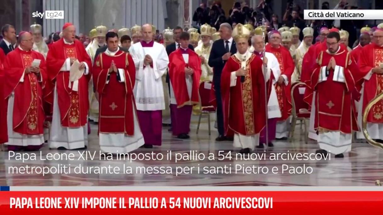 Papa Leone XIV impone il pallio a 54 nuovi arcivescovi | Video Sky TG24