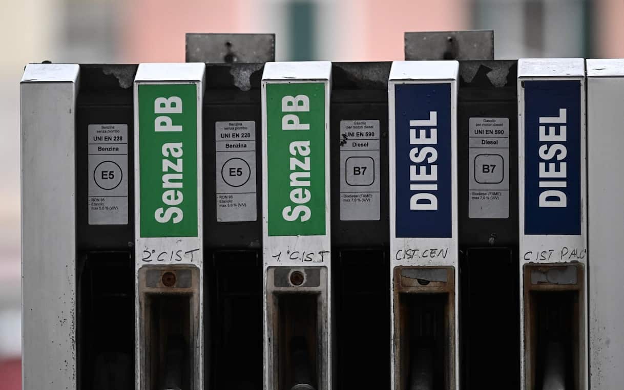 Taglio accise sui carburanti prorogato fino a 3 luglio, ridotto a 5 ...