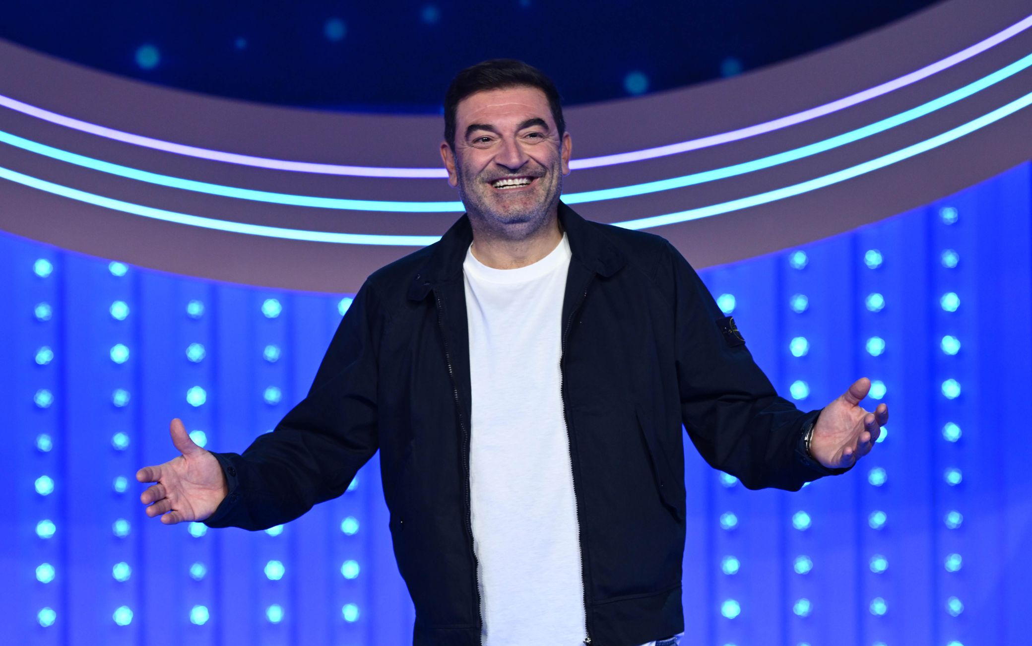 99 da battere, cosa sapere sul nuovo game show condotto da Max Giusti ...