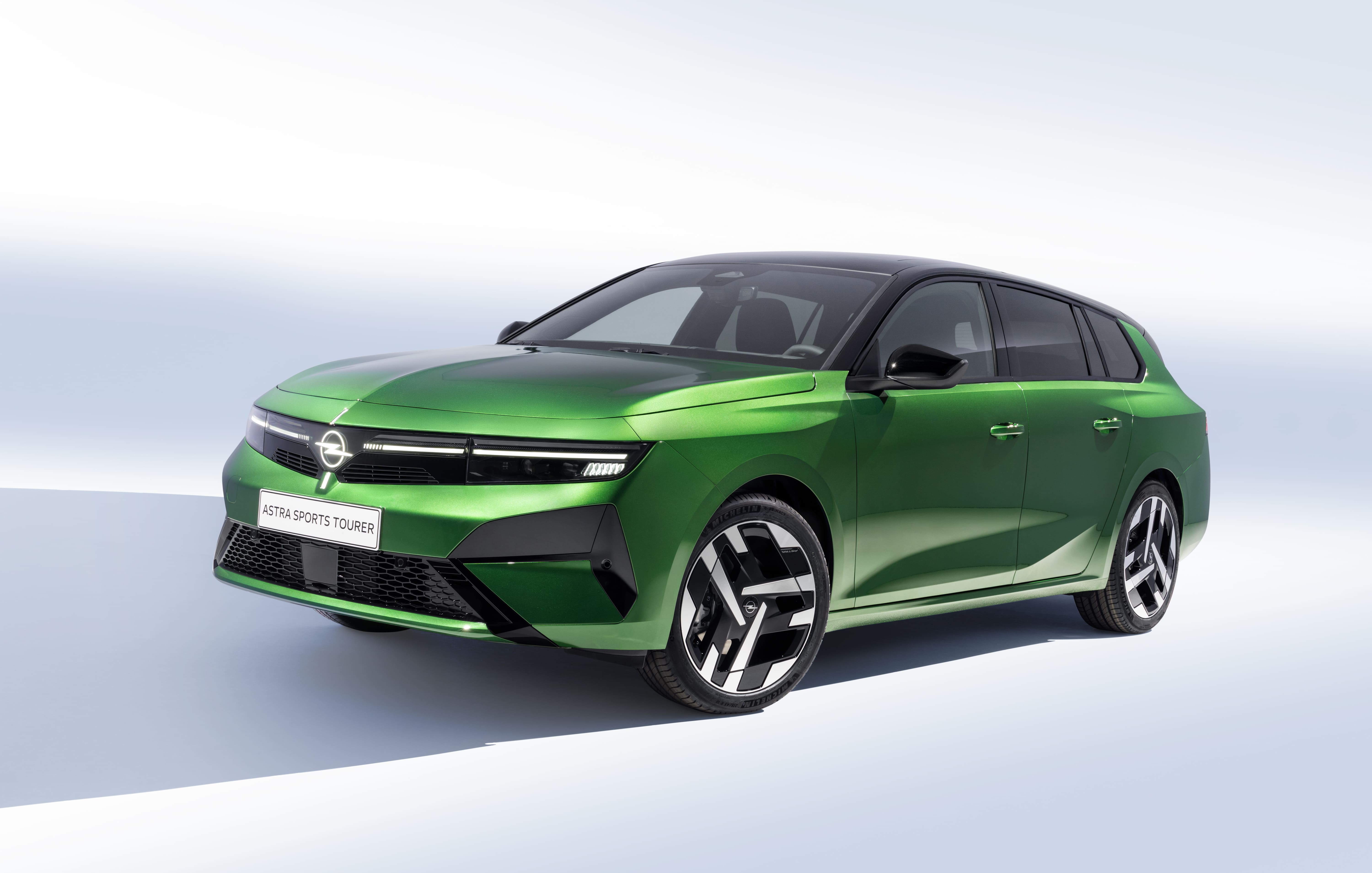 Opel Astra 2026 debutta in anteprima mondiale al Salone di Bruxelles ...