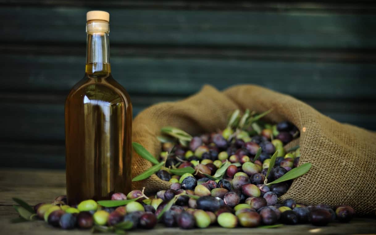 Olio di oliva sempre più caro, il test Altroconsumo per trovare i ...