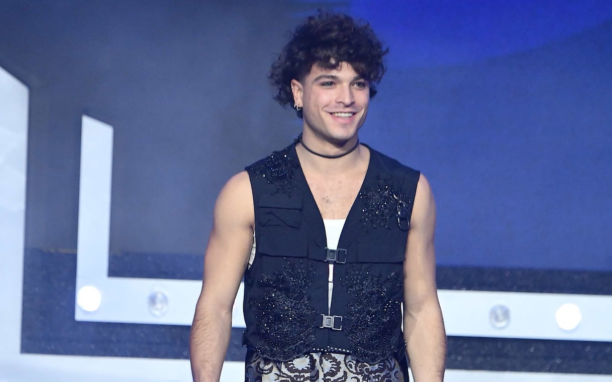 Leo Gassmann a Sanremo 2023 con Terzo cuore. Chi è il cantante da X ...
