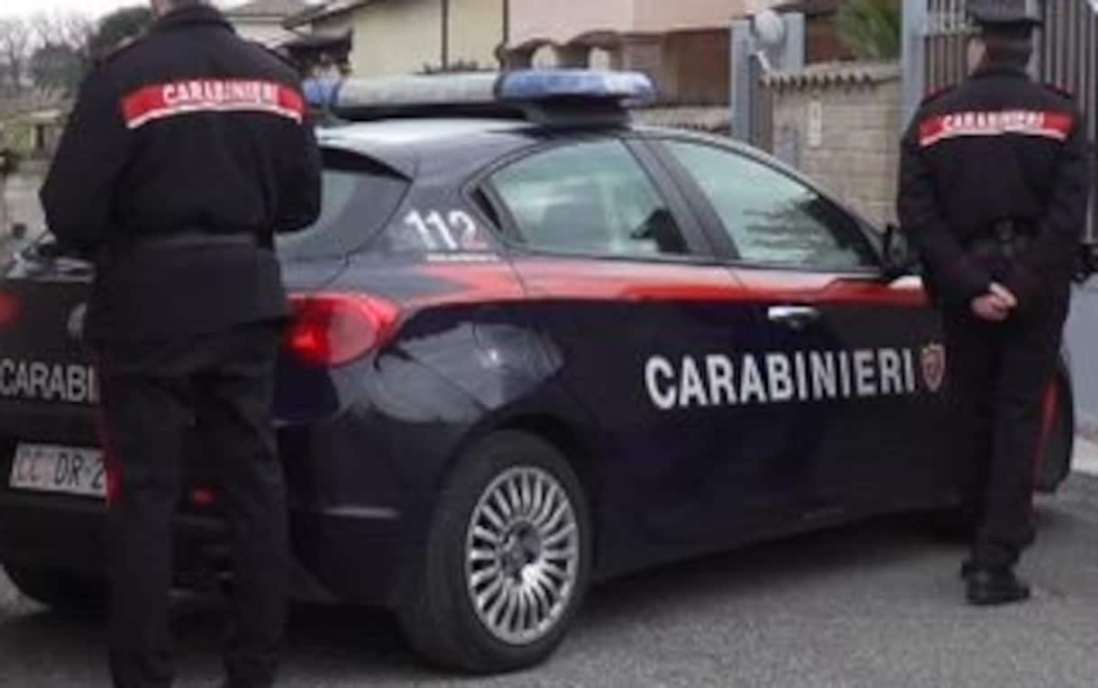 Benevento, vigilante spara alla moglie con fucile: donna ricoverata in ...