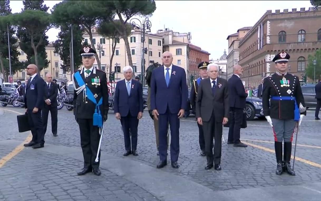 2 giugno, l'Inno d'Italia all'Altare della Patria. VIDEO | Sky TG24